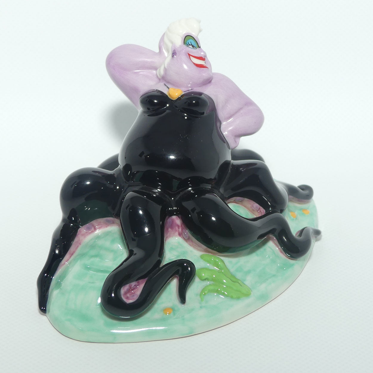 LM4 Royal Doulton Disney Showcase Collection | The Little Mermaid | Ur